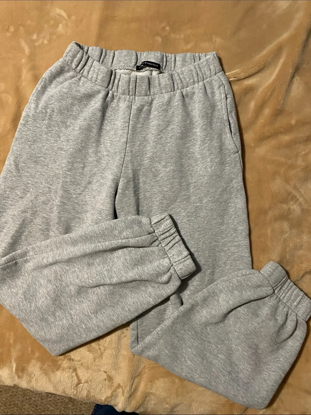Brandy Melville | Pants & Jumpsuits | Brandy Melville Heather Gray ...